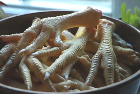 Preparing And Using Chicken Feet